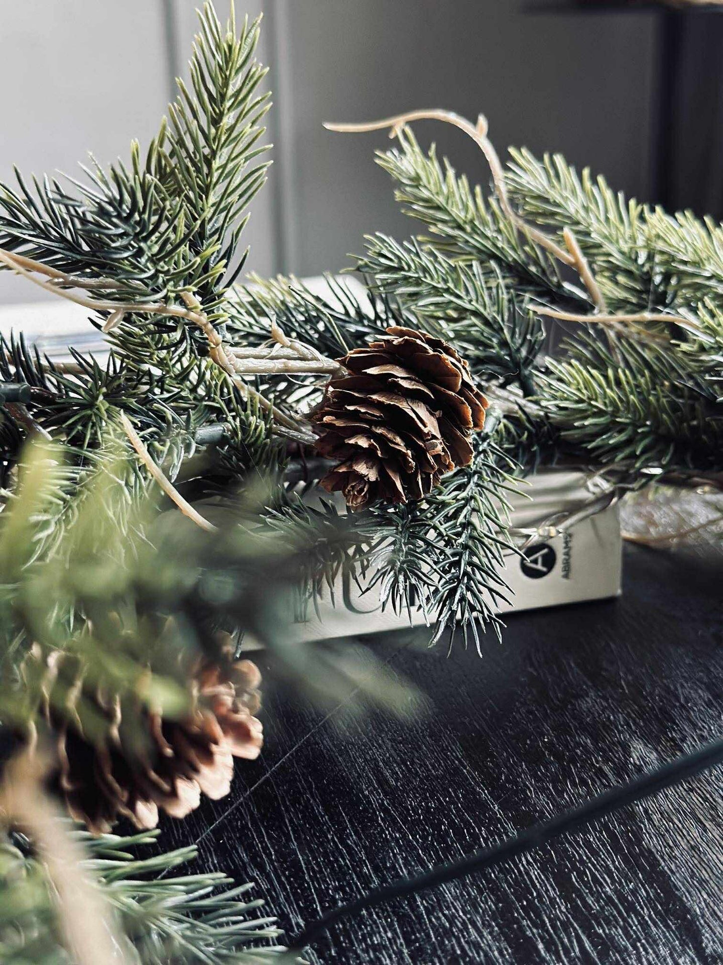 Julekrans med lys - Uten snø – Kunstig krans – VIAMAJA