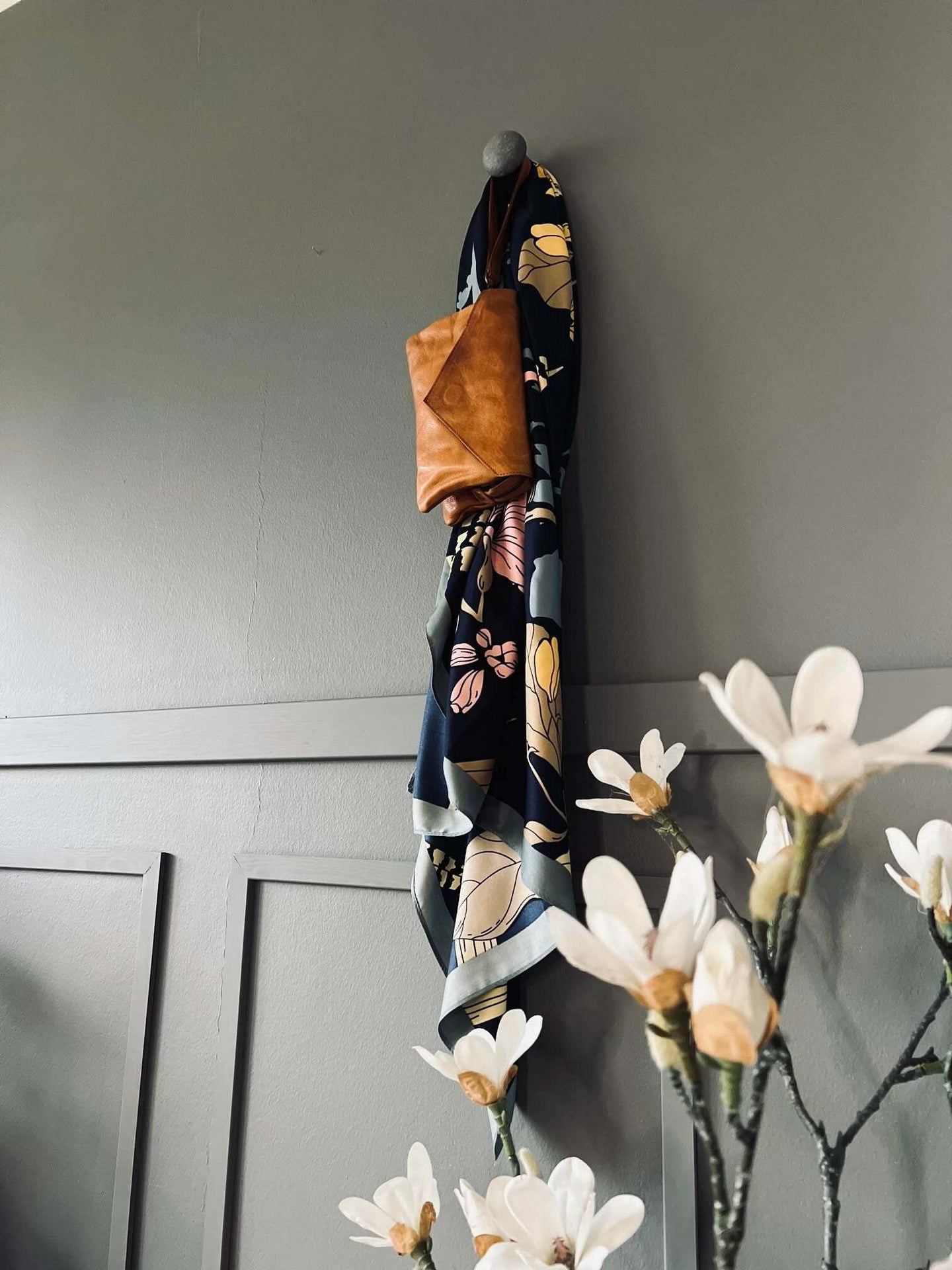 Knagg med rund topp i betonglook - Sett med 4 stk – VIAMAJA
